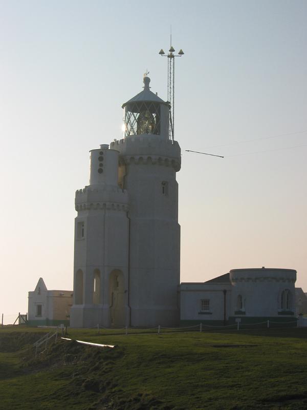 IOW Undercliff StCatherines Lighthouse 02